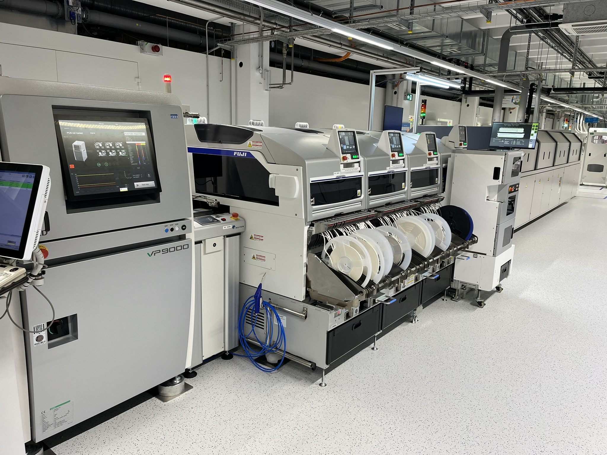 Swissbit expands its machine park with FUJI solutions and strengthens ...